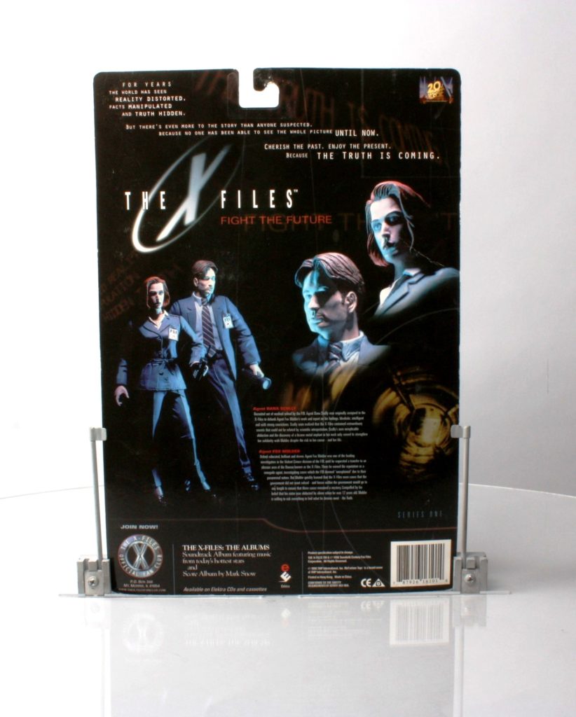 Agent Fox Mulder “Gray Suit w/Cryopod Chamber & Human Host!” (The X ...