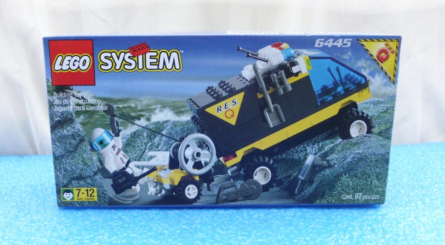 Lego System #6445 ("Emergency Evac Action Pack Classic Vintage Series ...