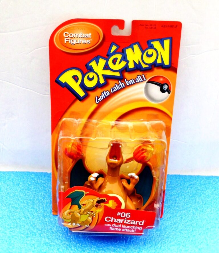 2000 Pokemon #06 Charizard Combat Figures (Aged Packaging-Taped)