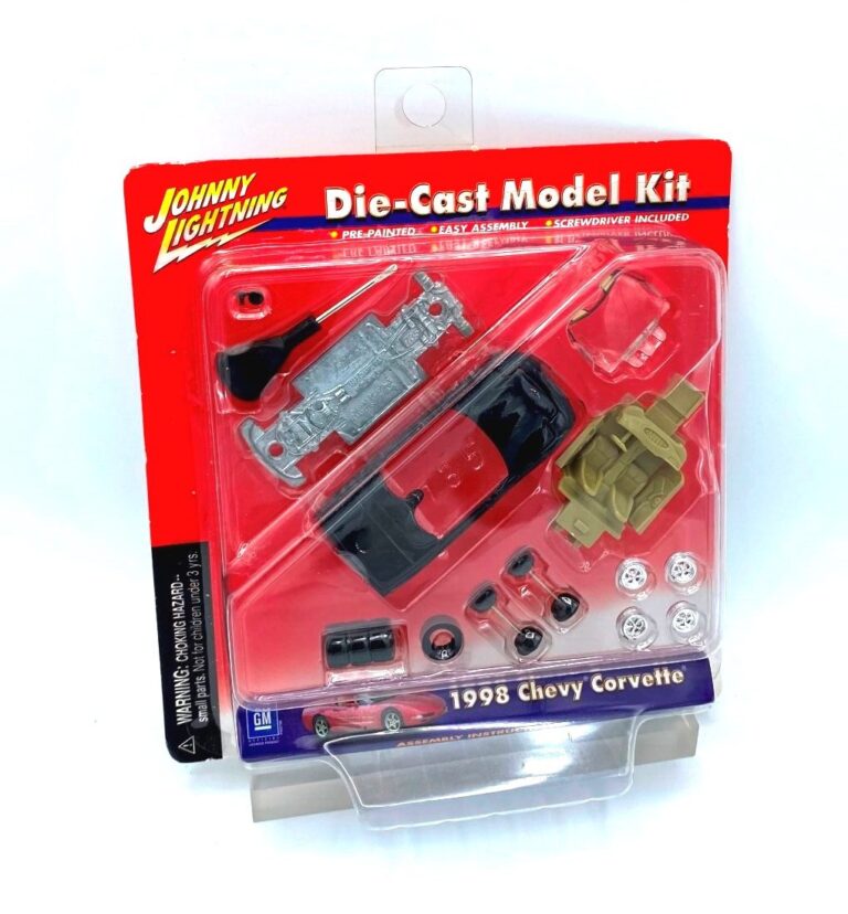 Die-Cast Model Kit Authentic Replicas! "Vintage 1998 Chevy Corvette ...