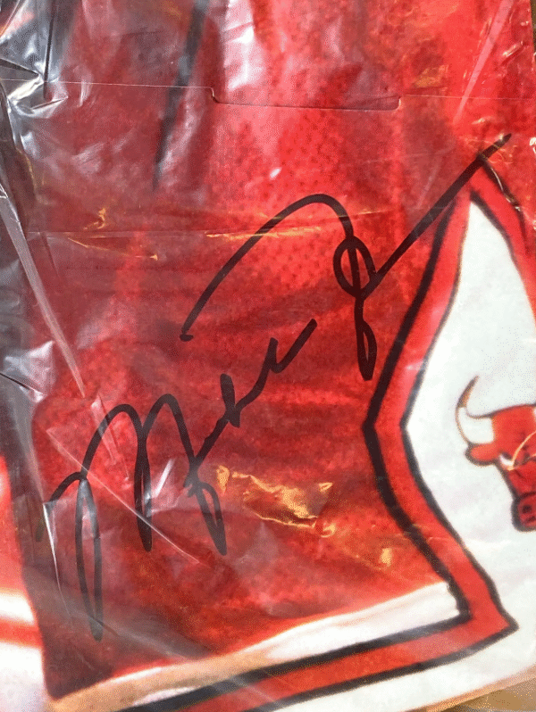 1998 Michael Jordan-Life Size Standee Chicago Bulls Red Uniform