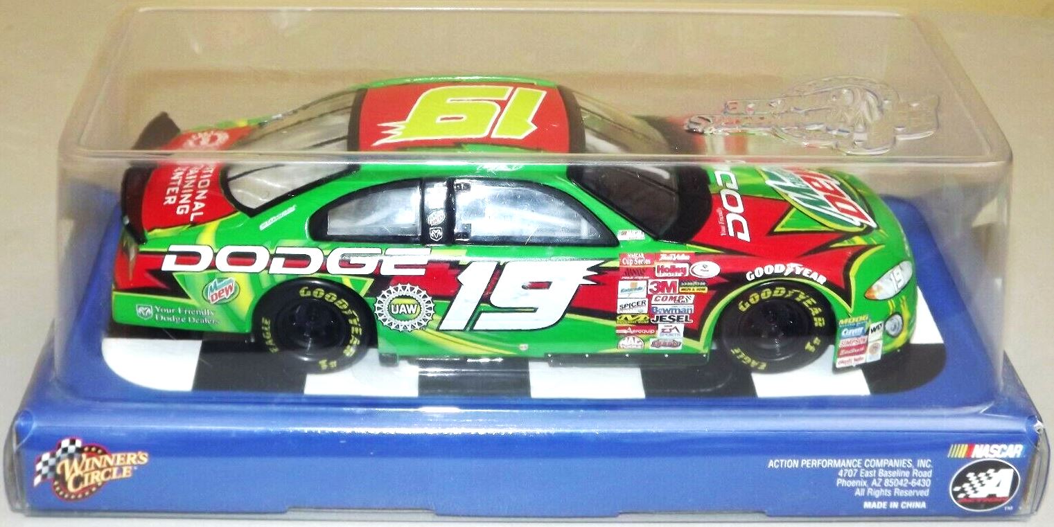 2001 Dodge R/T #19 Cassey Atwood Mountain Dew 1/24 Scale w/Signature ...