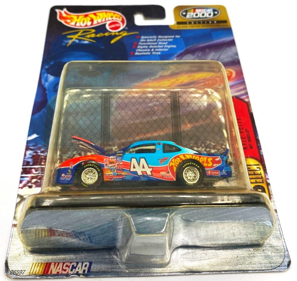Hotwheels Racing SELECT Nascar 2000 Edition Kyle Petty #44 Hotwheels ...
