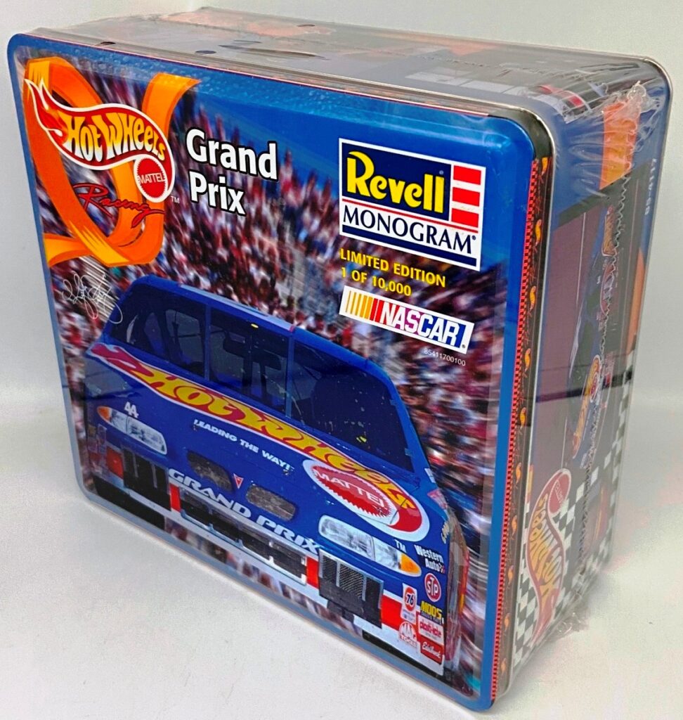 1997 Revell Monogram-Hot Wheels Racing Grand Prix #44 (Tin Set)